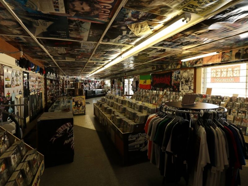 Evolution Records Tapes & More - 907 E Fayle Ave Baytown, TX