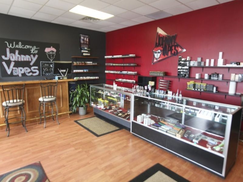 Johnny Vapes - 2652 N Packerland Dr Green Bay, WI