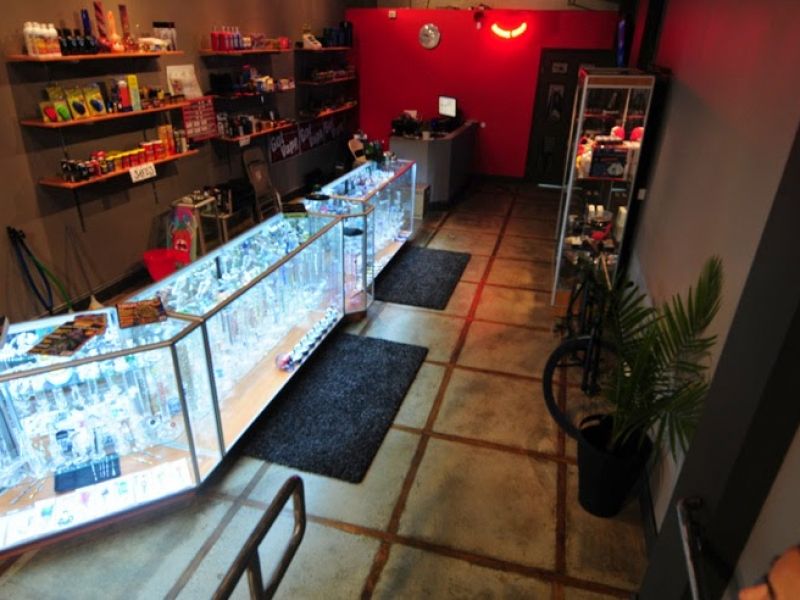 Teagardins Smoke Vapes - 8531 California State Route 2 West Hollywood, CA