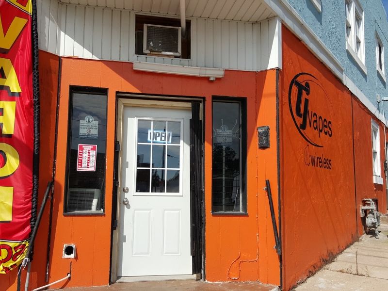 TJ Vape & Wireless - 3223 NE Adams St Peoria, IL