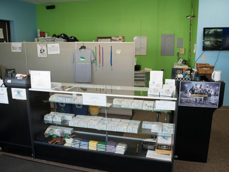 A Clean Cigarette - 4955 Eastman Ave Midland, MI