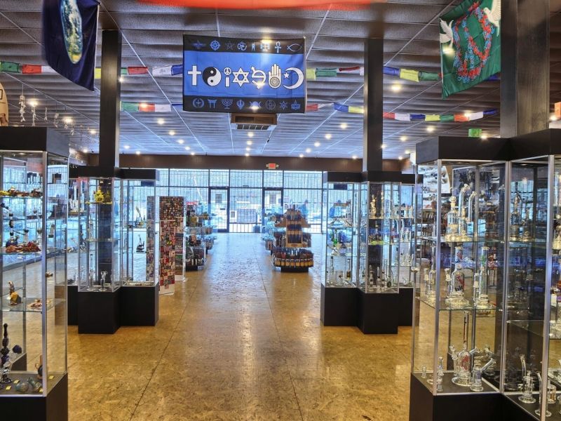 High Life Smoke Shop Asheville - 1067 Patton Ave Asheville, NC