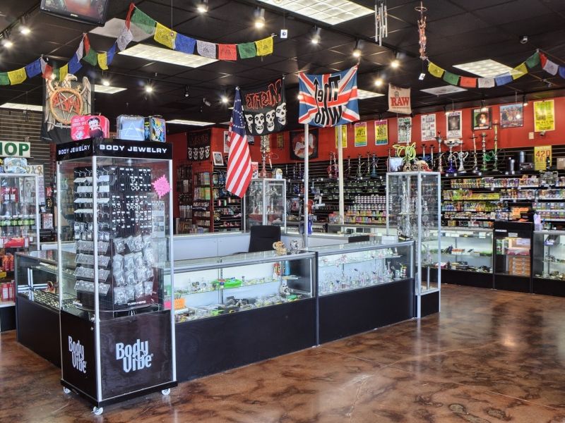 High Life Smoke Shop University - 10039 University City Boulevard #J ...